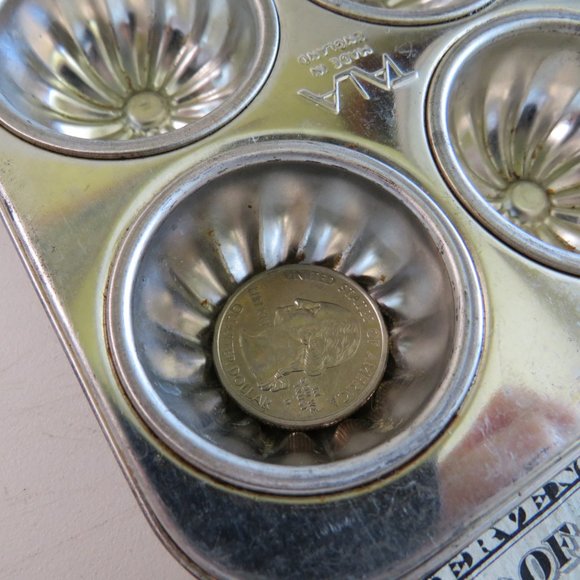 TALA | Kitchen | 2miniature Bakeware Tala Made In England Pan Makes 6 ...
